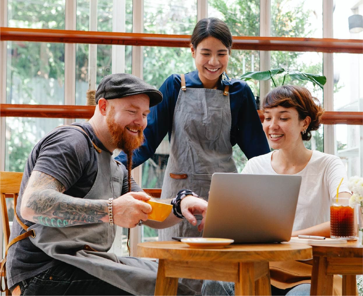 11 benefits of working for a hotel chain | Mews Blog